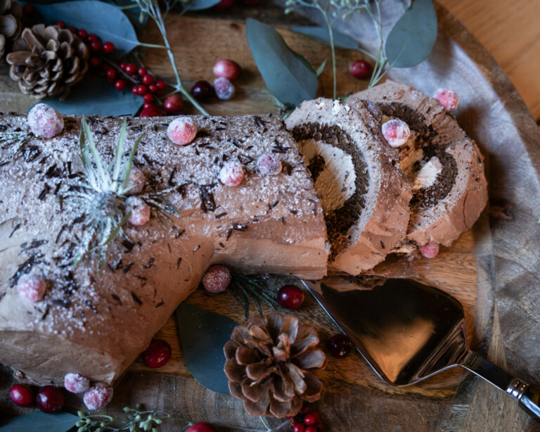 How to Plan an Easy & Impromptu Holiday Party - Interior Design Studio ...