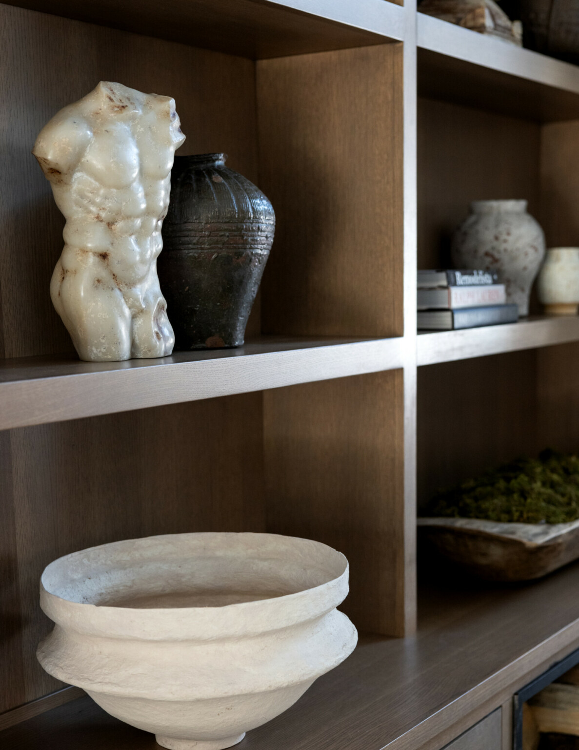 Why Over-Styling Shelves Can Make Your Space Feel Cluttered - Interior ...